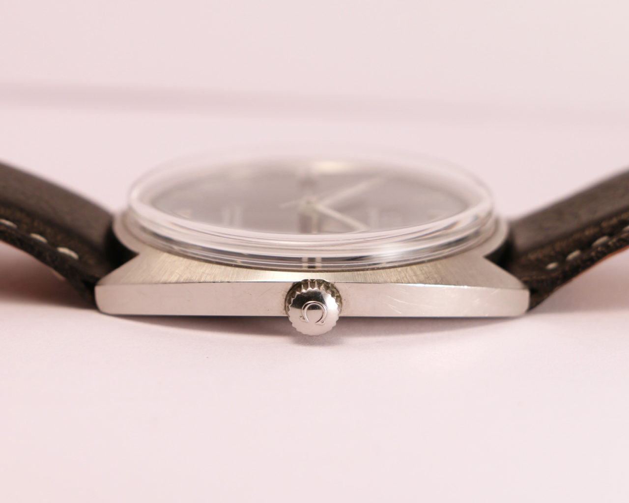 Omega Seamaster Cosmic blue dial “cross hair” – Brussels Vintage Watches