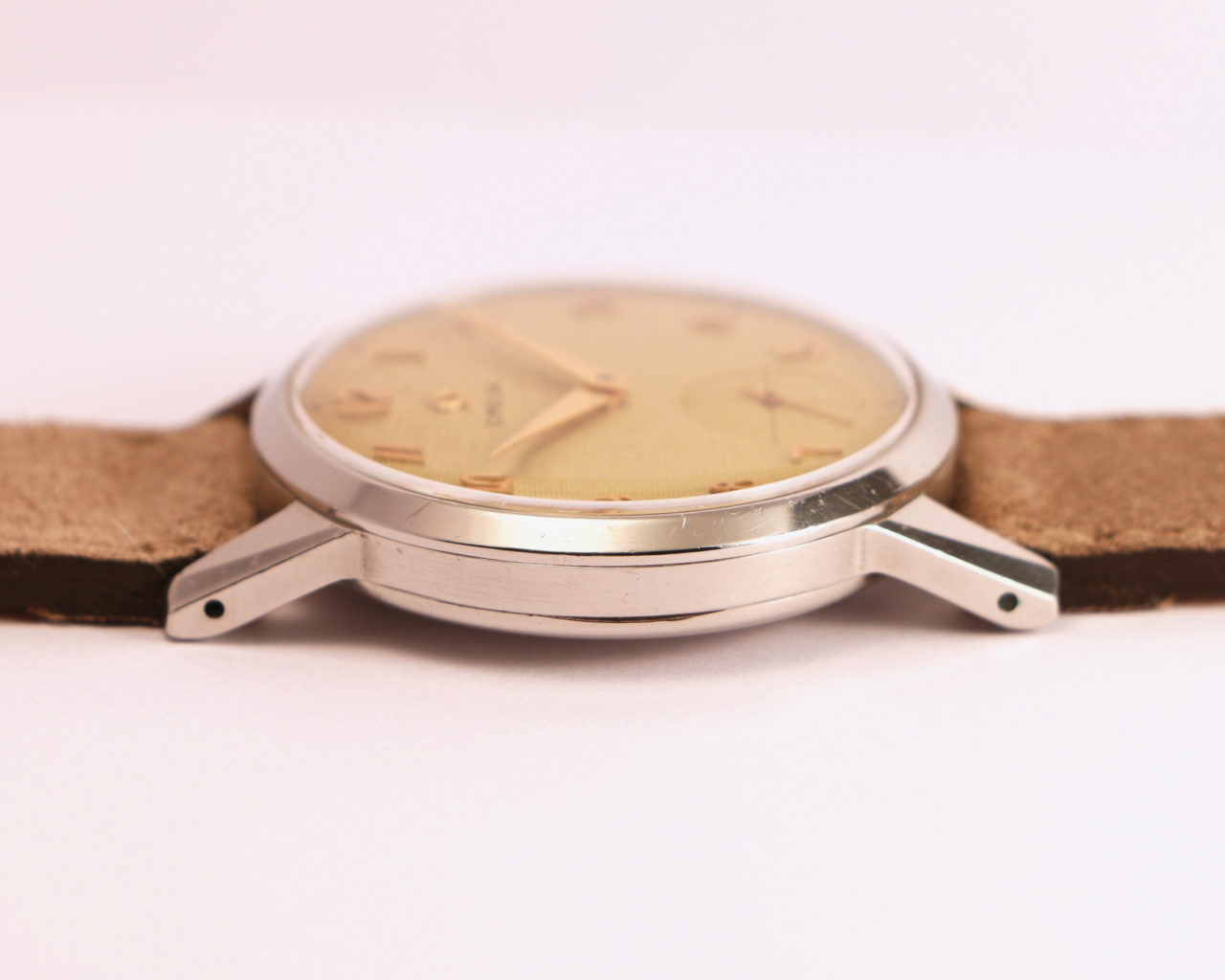 Omega 30T2 “honeycomb” dial ref. 2495 fully serviced – Brussels Vintage ...