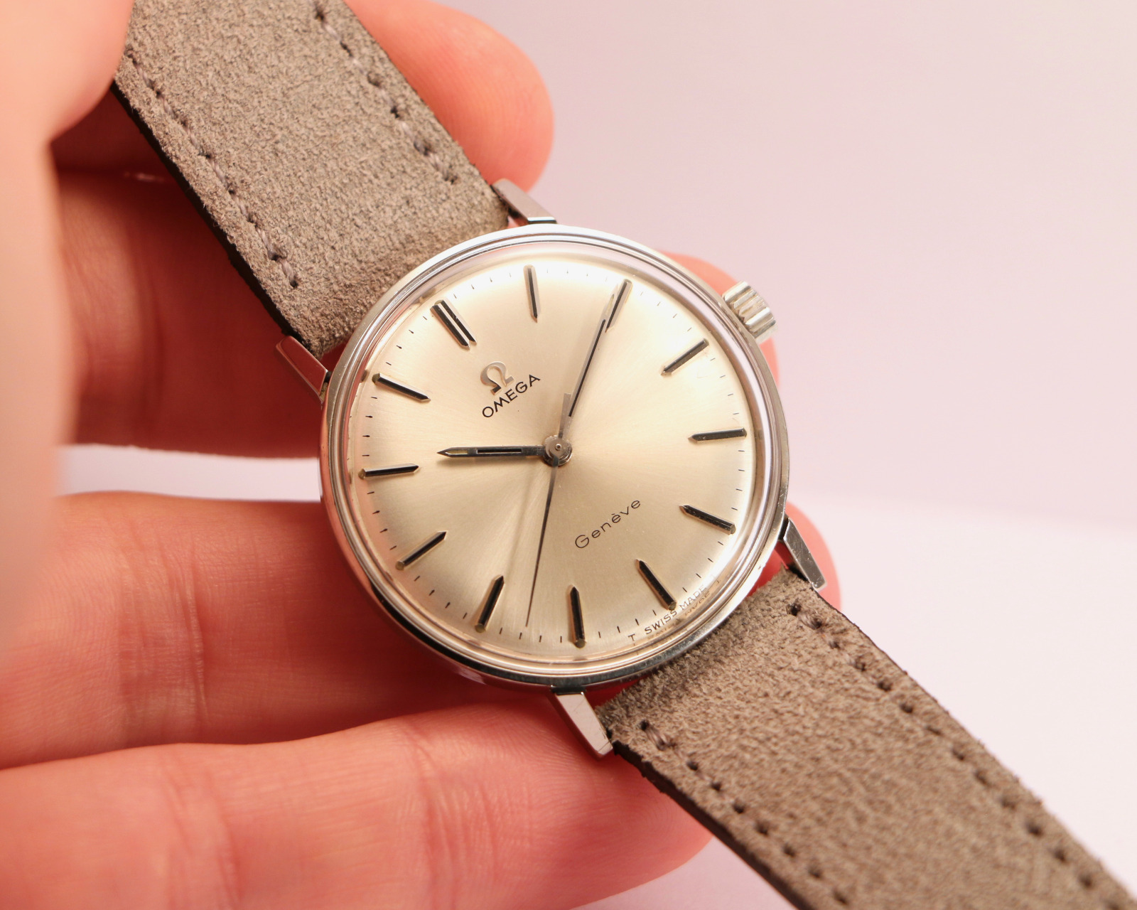 Omega Genève ref. 135.019 in beautiful condition, fully serviced ...