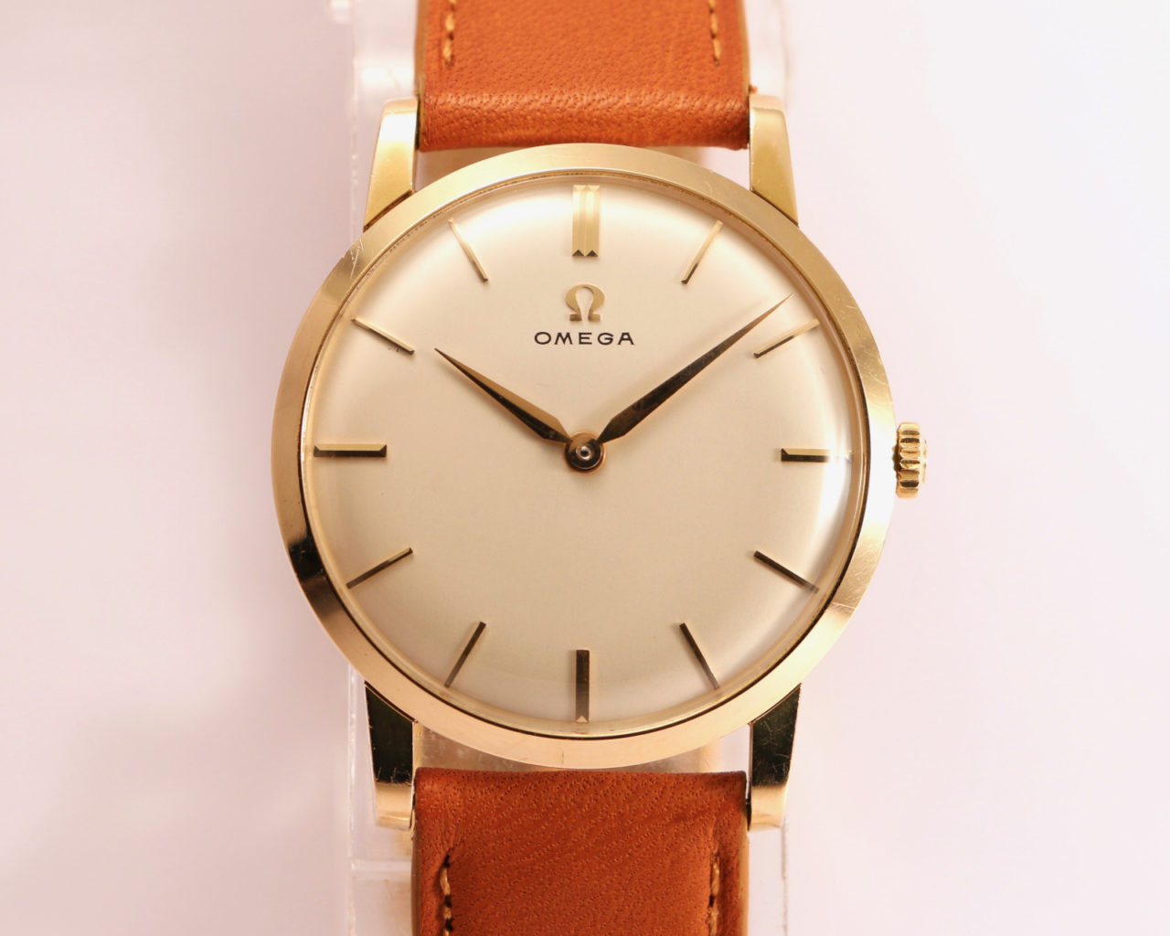 Omega Calatrava style in beautiful condition, fully serviced – Brussels ...