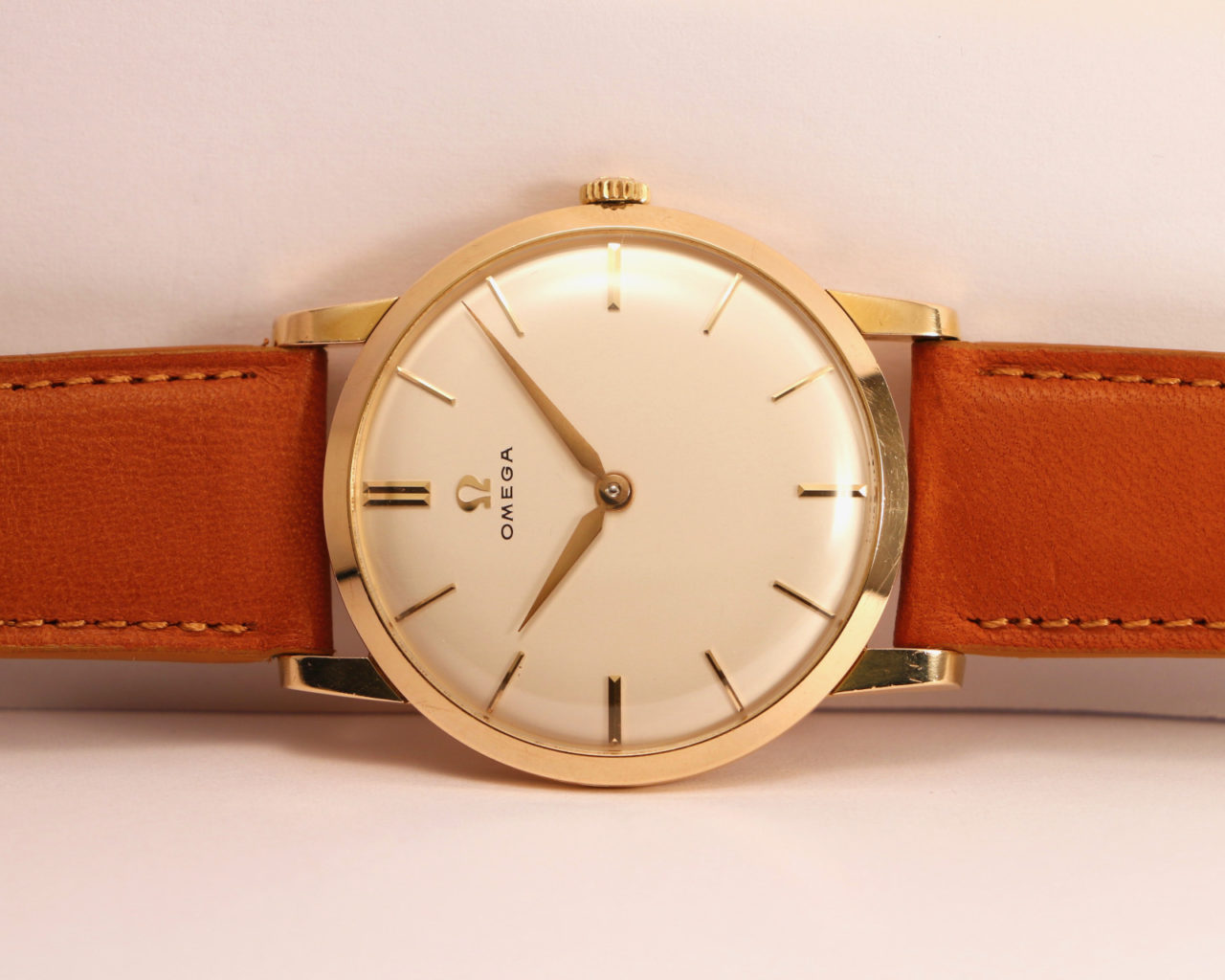 Omega Calatrava style in beautiful condition, fully serviced – Brussels ...