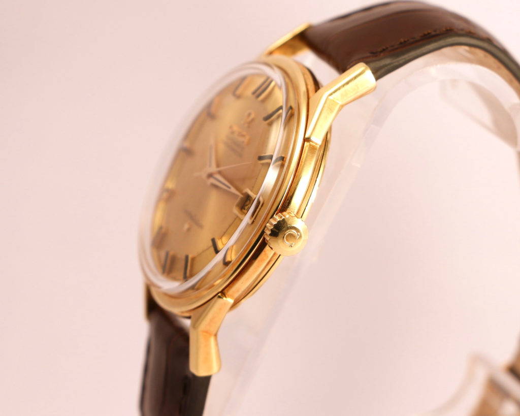 Superbe Omega Constellation Pie-Pan « De Luxe » or jaune 18K ref ...